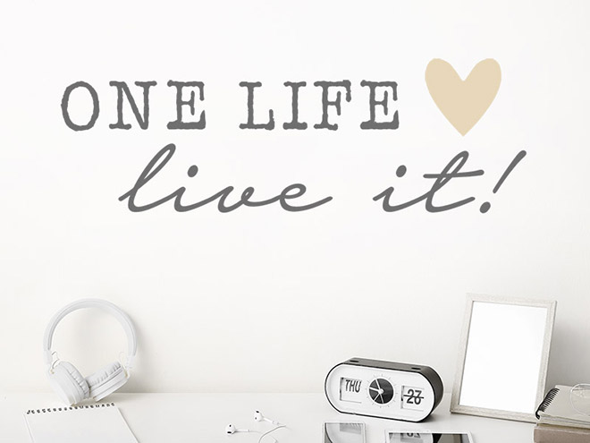 Wandtattoo One life live it | Wandtattoos.de